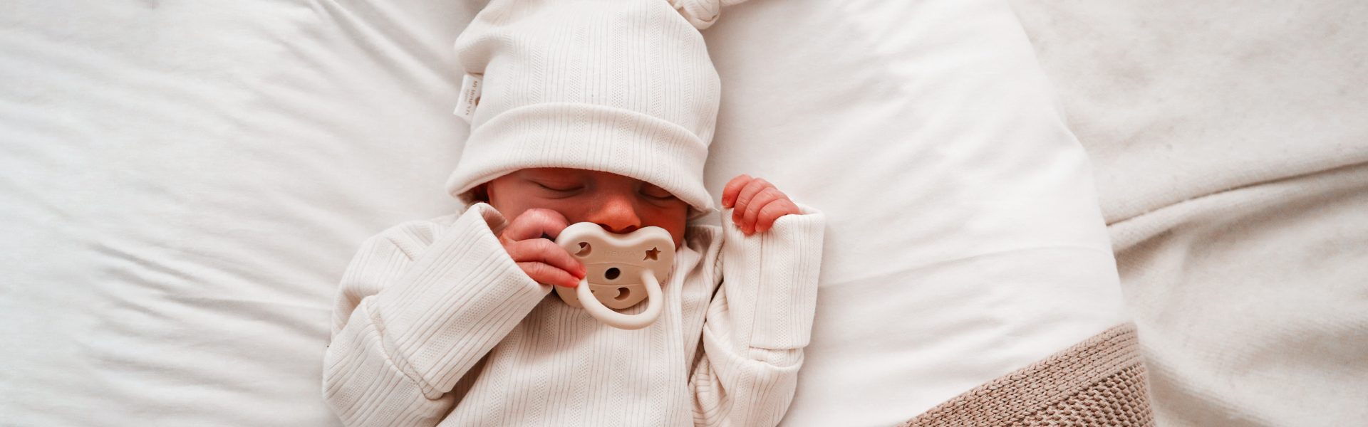 HEVEA 100% Natural Rubber Pacifiers for Newborns – Heveaplanet.com